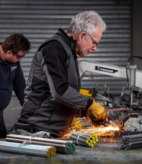 Threaded rods | Services | Stafa | Specialist in fasteners